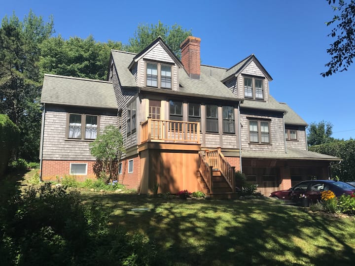 Spacious Laid-back Nautical Home - Nantucket, MA