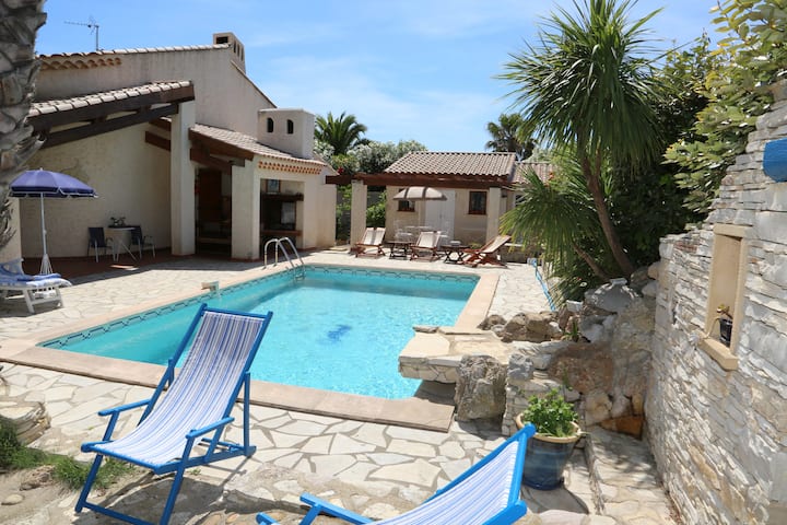 Villa Méditerranéenne Avec Piscine - Marseillan