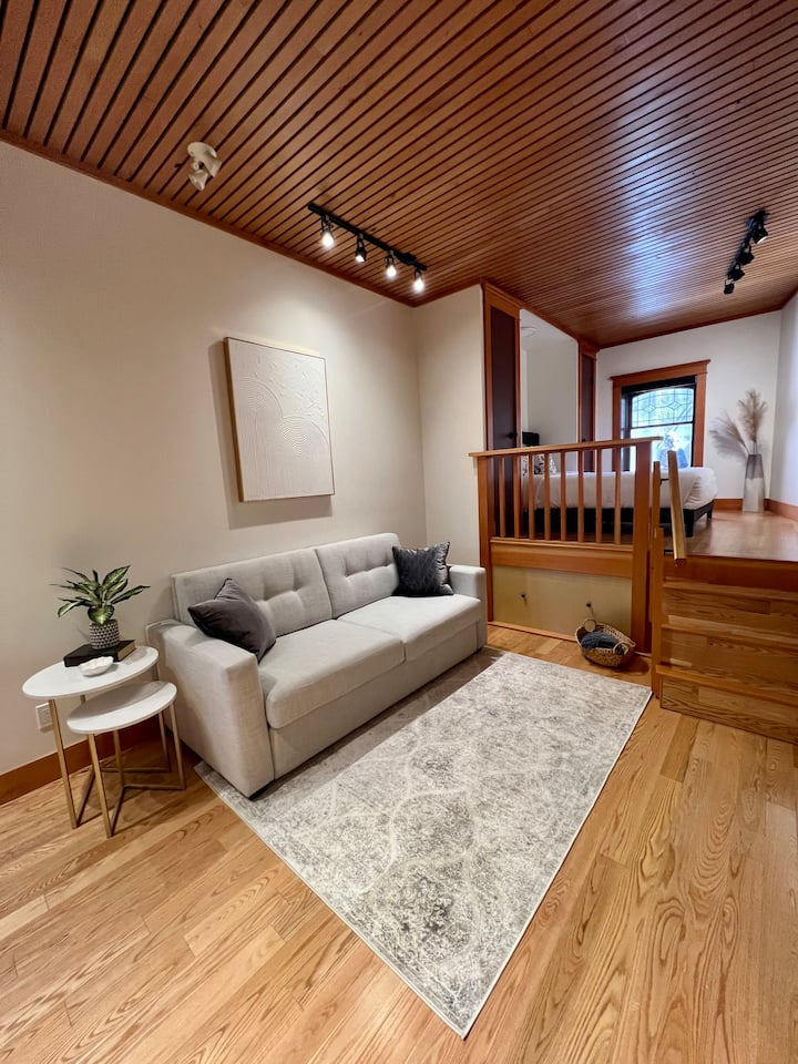 Lovely Private Studio With Free Parking - Powell River