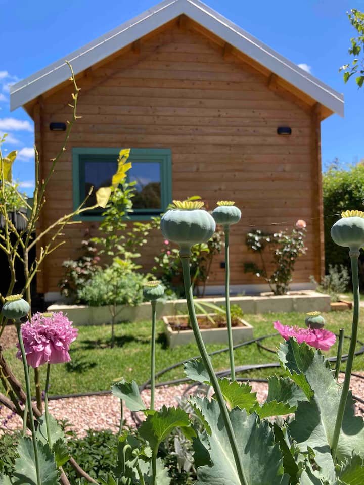 ~Cozy Cabin~
In Town Centre - Western Australia
