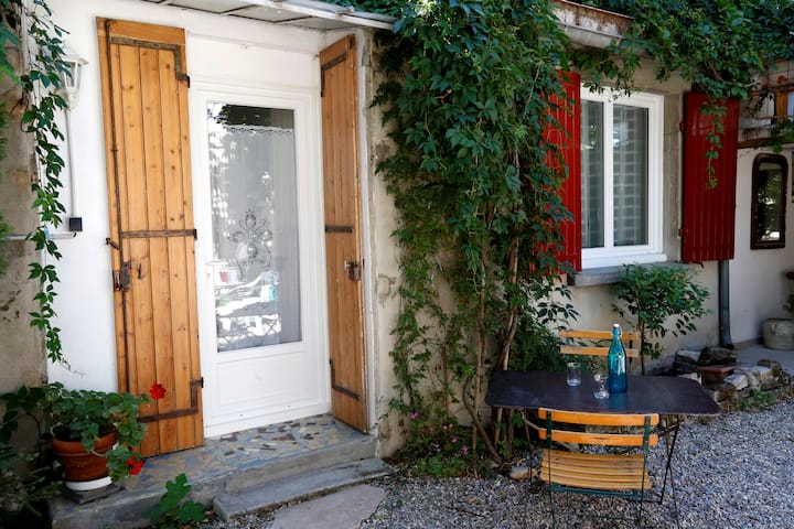 Studio Confortable Et Lumineux - Avignon