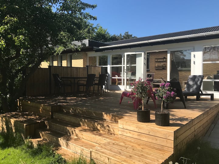 Stort Og Nyrenoveret Hus Tæt På Centrum - Denmark