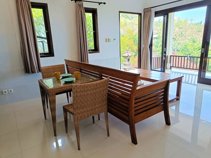 Kaori's House With Ocean View - Seraya