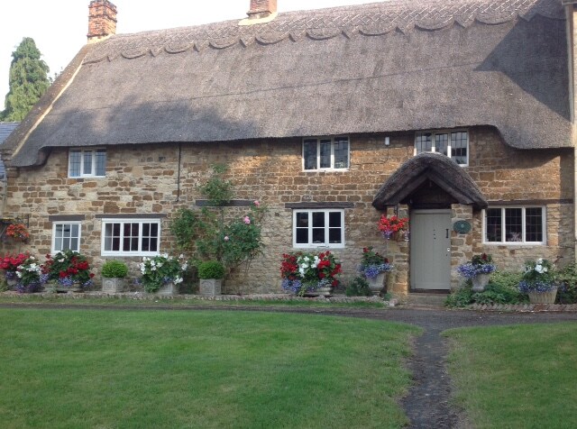 The Place to Stay in pretty village Nr Silverstone - Cottages for Rent ...