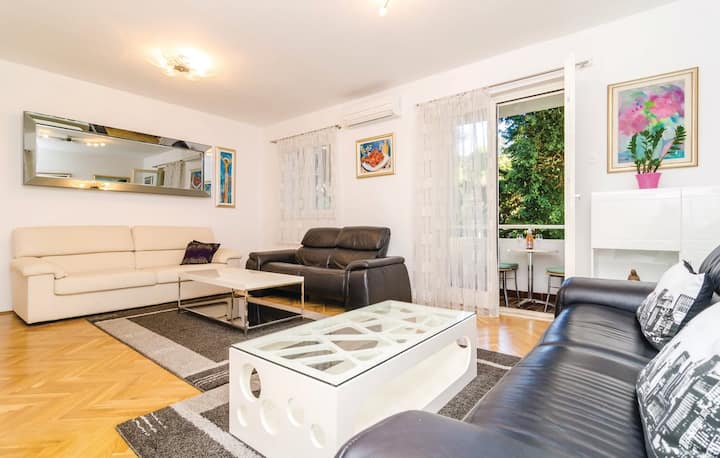 Elegant, Comfortable, Two Bedroom & Free Parking - Dubrovnik