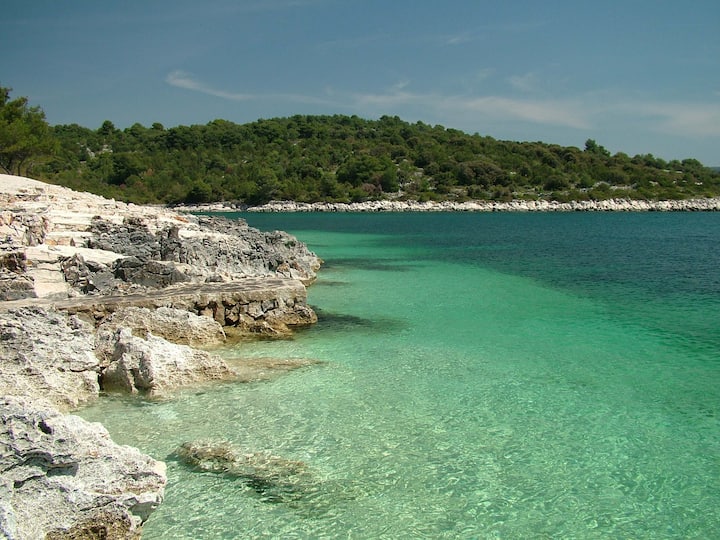 Tolles Aussicht Und 80 M Von See Entfert In Okrug - Okrug Gornji