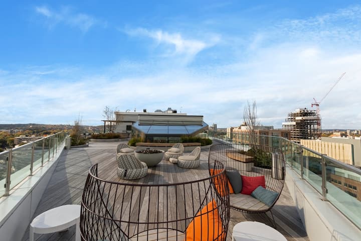 Fenway Cultural, 2 Bed 2 Bath - Boston, MA