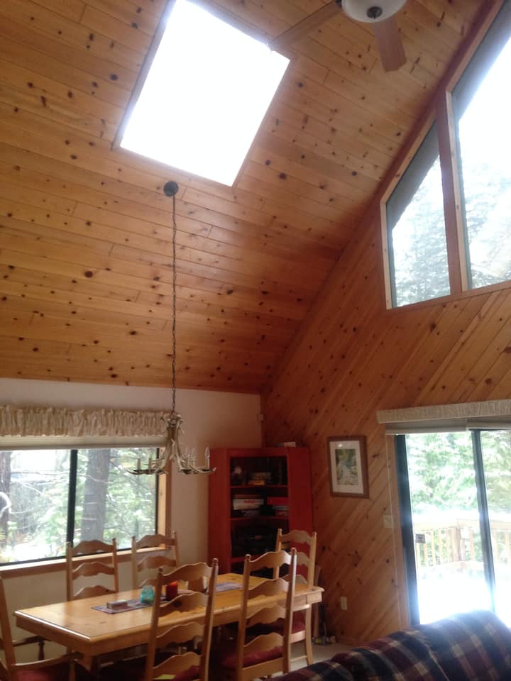 Large Cabin In Arnold - Arnold, CA