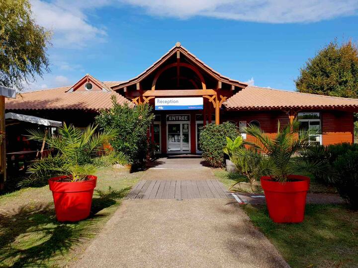 Mobilehome Dans Un Camping 4* - Sainte-Eulalie-en-Born