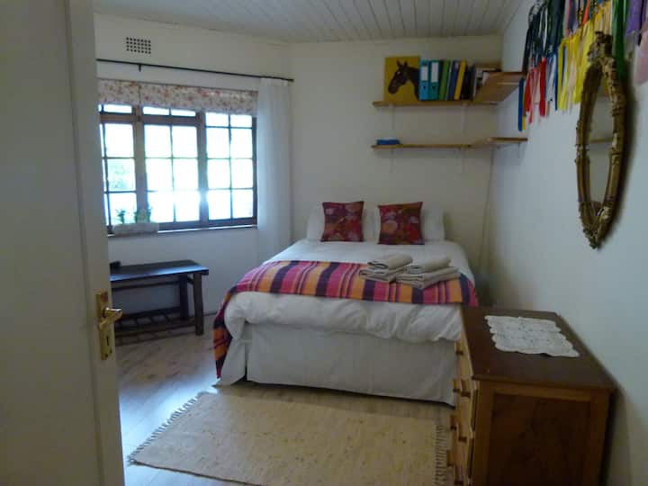 The Handbuilthouse: Saddle Room - Sandton