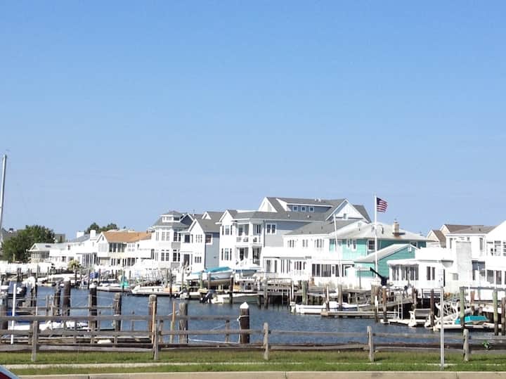 3 Br, 2 Bath Small Dog Friendly Bay Side Retreat - オーシャン・シティ, NJ