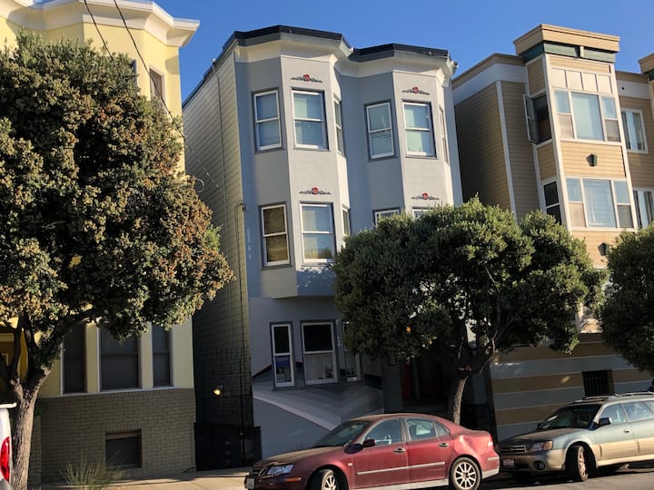 Artist's Edwardian Flat: Shops, Restaurants, Parks - Noe Valley - San Francisco