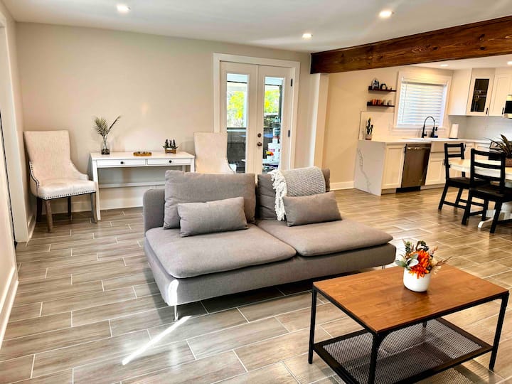 Newly Updated Cottage - Ft Myers - Fort Myers