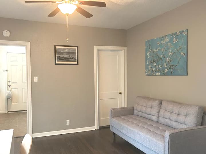 Montrose - Cute Little Home Away From Home. - Northside - Houston