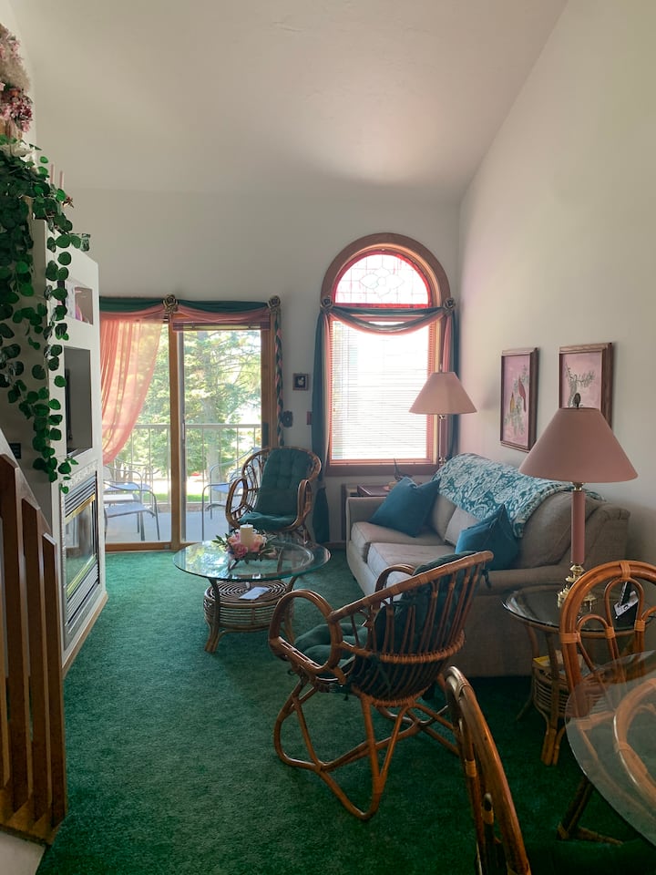 Ephraim Stay Near Water | Fireplace | # 204 - ドア, WI