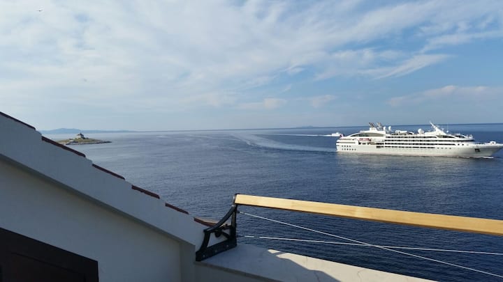 Welcome To Heaven - Hvar