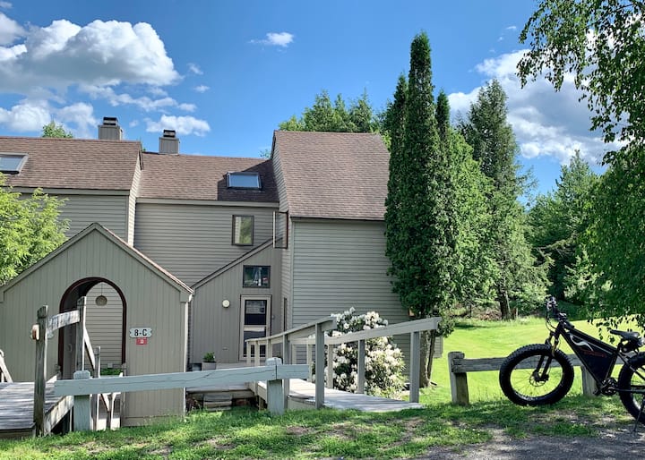 Mountain Views Near The Heart Of Town, Updated! - Windham, NY