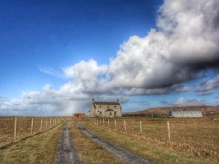 Dalimach Chalet Pod - South Uist