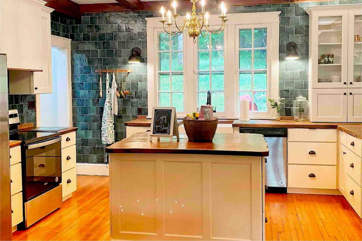 The Red House at Winston Farm. (Woodstock 94 site) - Saugerties, New ...