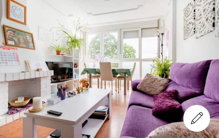 Habitación Espaciosa
Reserva Mínimo Tres Noches - Comillas