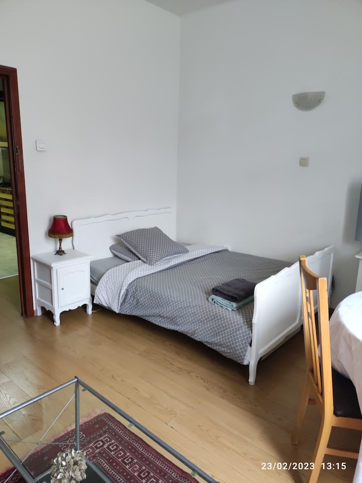 Chambre C2 A Bruxelles - Bruselas, Bélgica