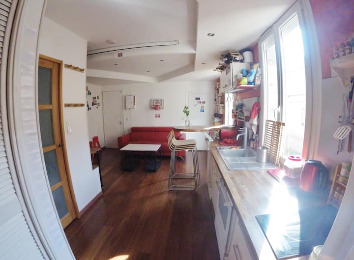 Cosy Studio (28m2) With Private Bedspace - Rue Saint-Maur