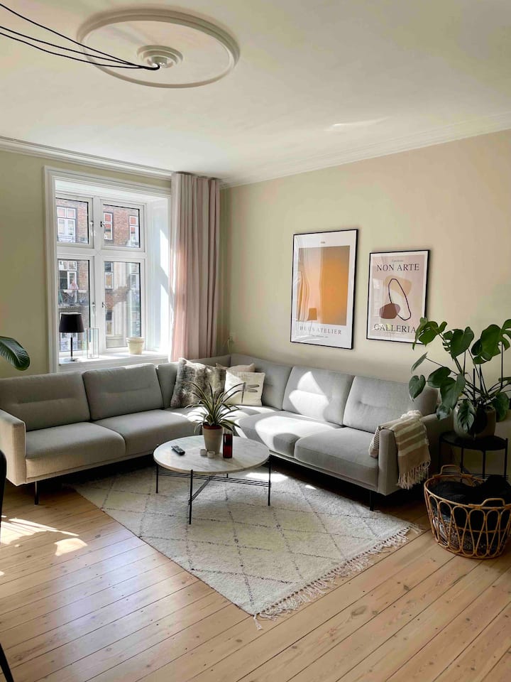 Bright And Cozy Apartment With Balcony - Copenhaguen