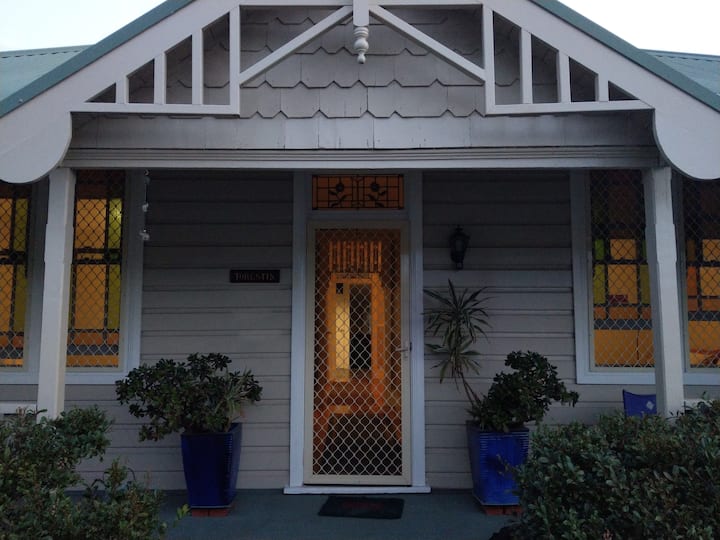"Torestin"
A Lovely Pet Friendly Cottage. - Newcastle