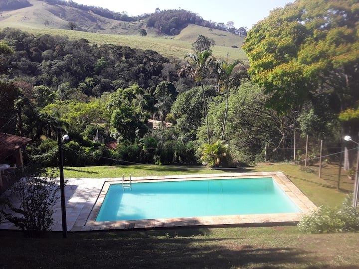 Sítio Com Vista, Cachoeira, Lareira E Piscina. - Extrema