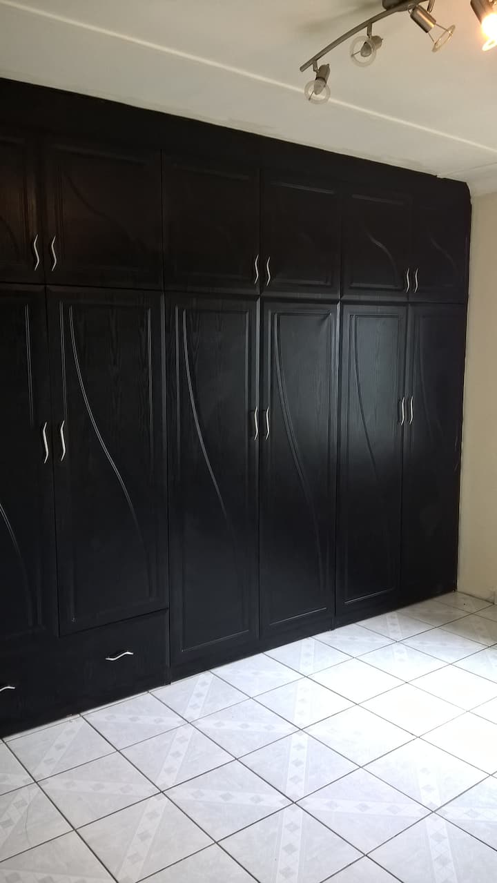 1 Bedroom Cosy Apartment - Durban