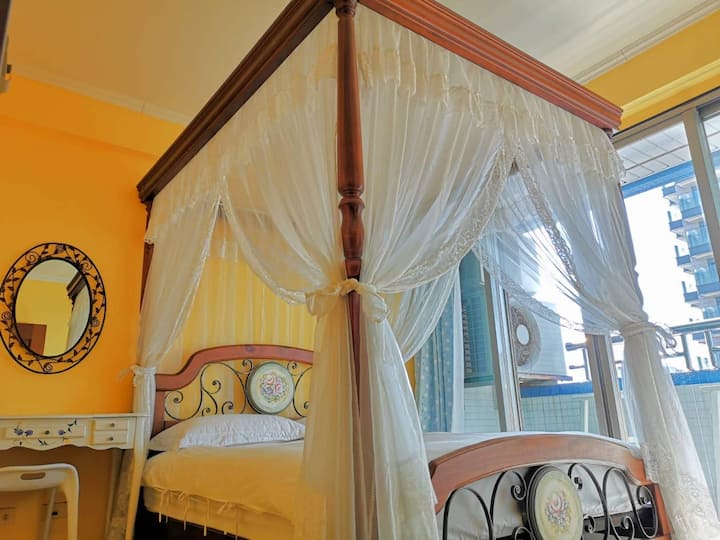 Provencal Sea View Family Room - 小港區