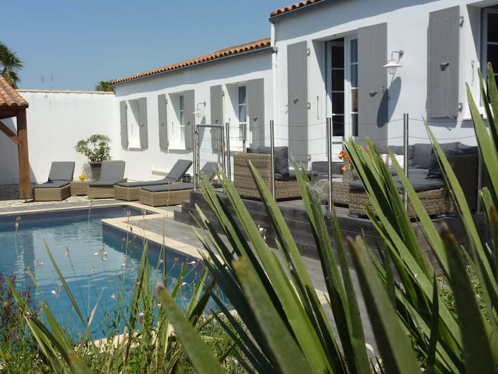 Stylish St Martin De Re - La Couarde-sur-Mer