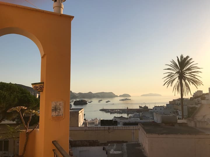 Bilocale Ponza Porto - Ponza