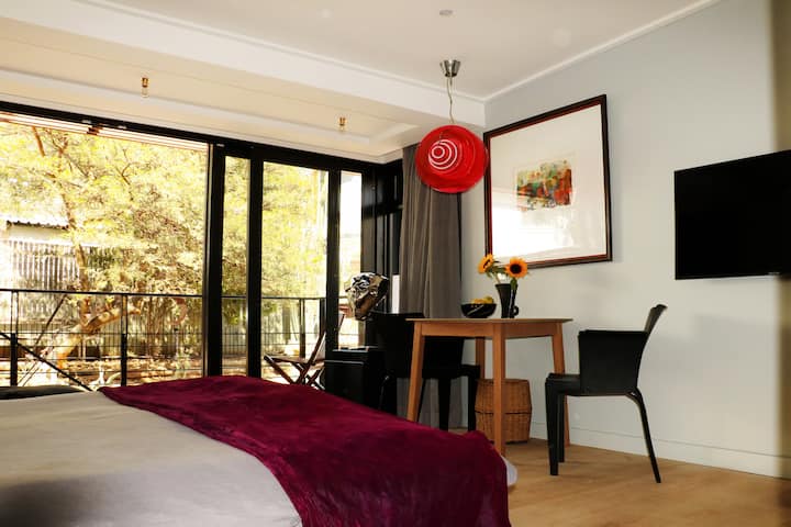 Stylish Boutique Studio In Prime Location - Western Cape