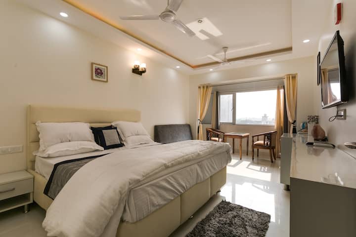 Penthouse @Guesthouse: Terrace Garden & Cook - Gurgaon