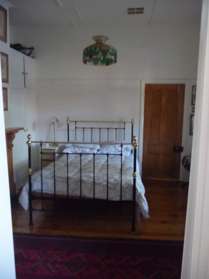 Self Contained Section In Lovely Stone House. - South Australia