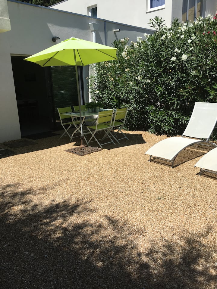 T2 Rez De Jardin, Au Cœur Du Village Et Des Vignes - Cassis