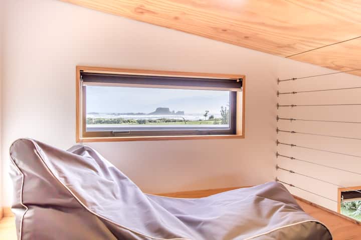 Out The Bay | Guest House At The Beach - South Island