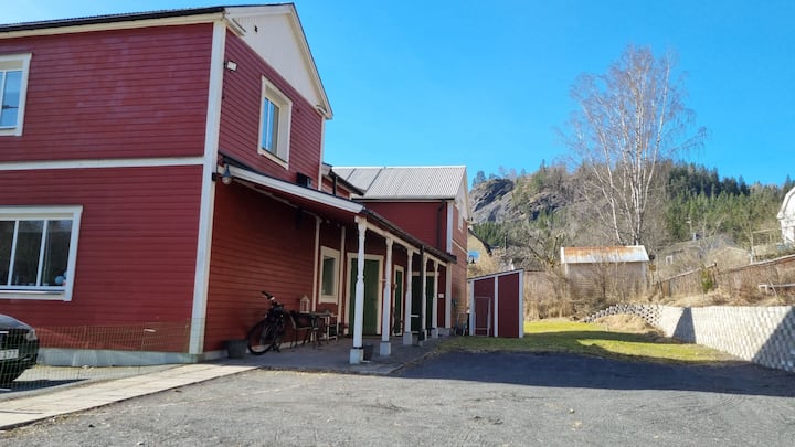 Mysig Lägenhet I Villa Med Egen Ingång. - Taberg