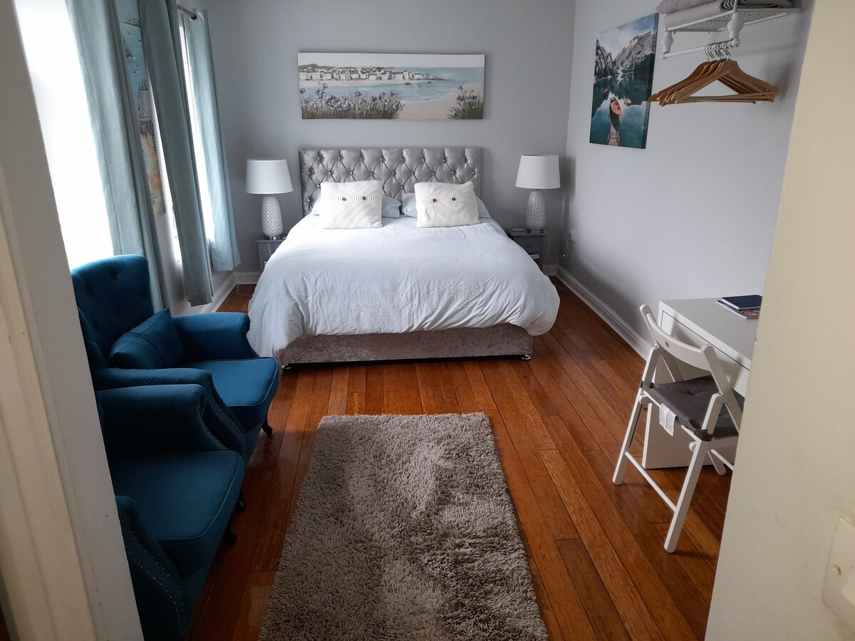 Hayling Island Holiday Rentals & Homes - England, United Kingdom | Airbnb