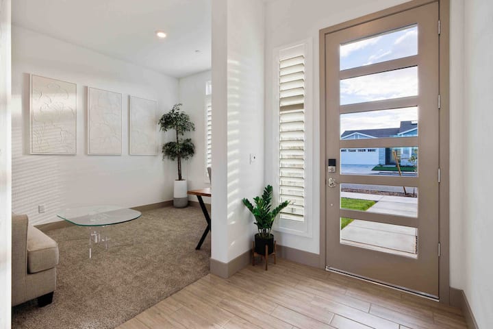 The Saephan 3715 - Visalia, CA
