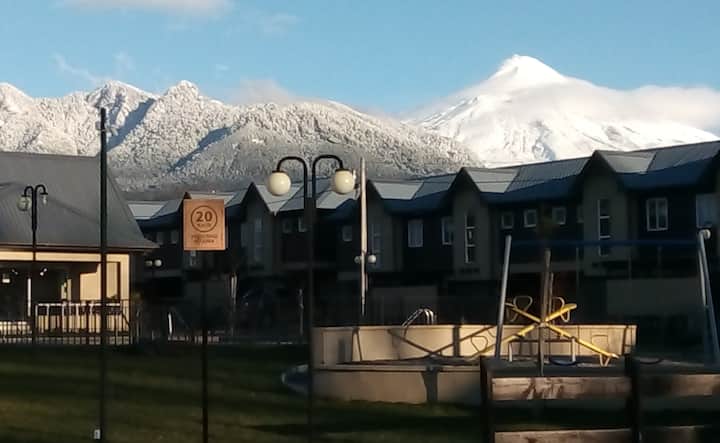 Casa Pucón Acogedora, Muy Cerca Del Centro Y Lago. - Pucon