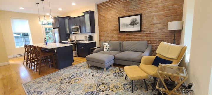 Walk To Track&downtown Totally Renovated Apt A &B - Saratoga Springs, NY