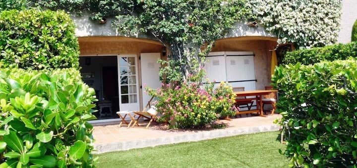 Les Pieds Dans L'eau Face à St Tropez - Sainte-Maxime