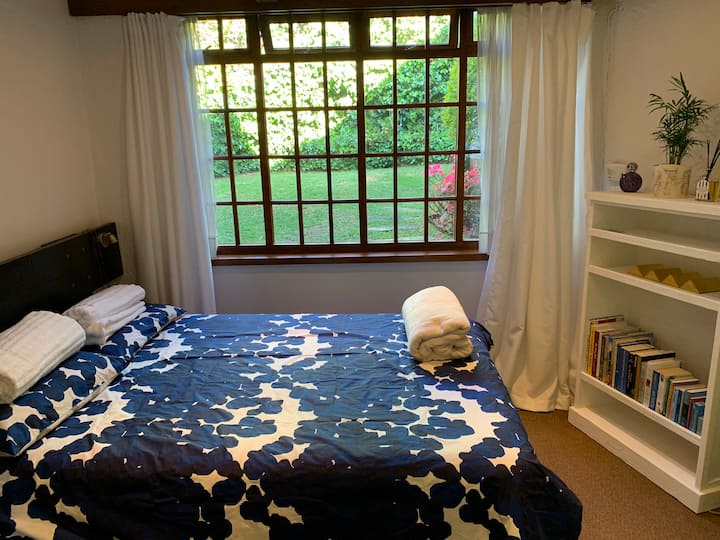 Retreat On 5th - The Quiet Side Of Melville - Randburg