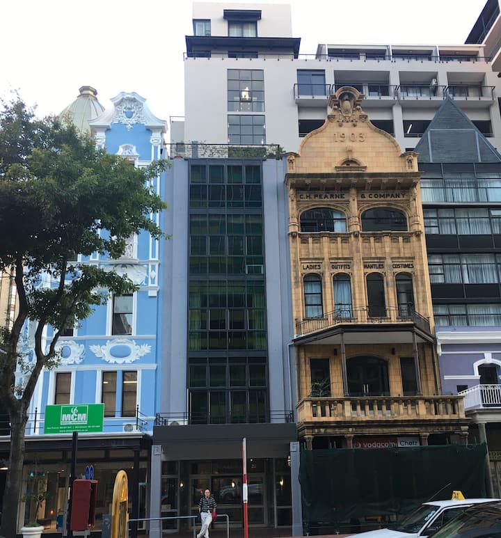 Upmarket Apartment Central Cape Town By Michael - Claremont