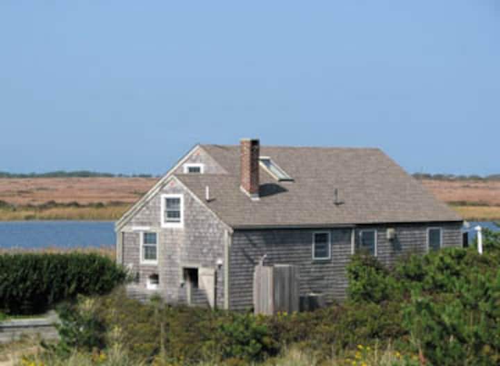 Adorable Nantucket Waterfront Cottage Cisco 129712 - ナンタケット, MA