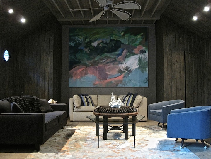 Cedar Dunes - Forest Green Bedroom - Fire Island, NY