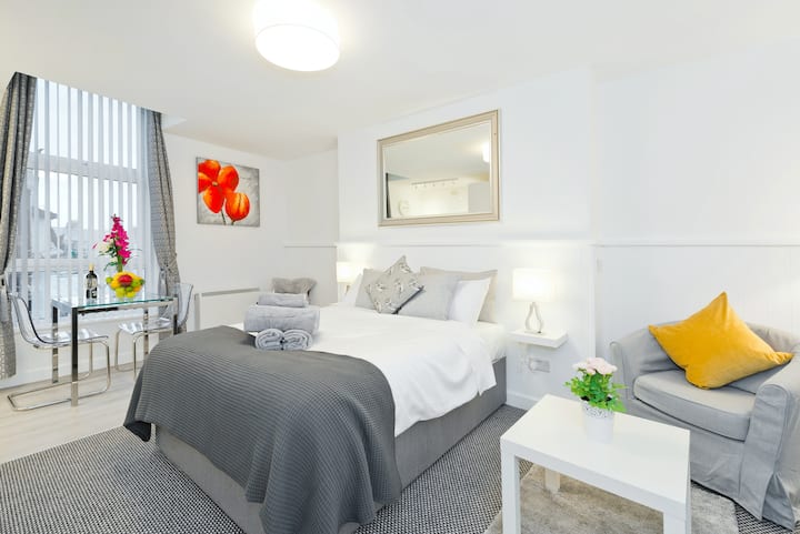 (6) New Studio Apartment, Fab Location Rathmines - Dublin