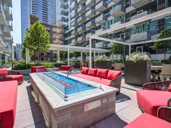 Chicago Vacation Rentals & Homes - Illinois, United States | Airbnb